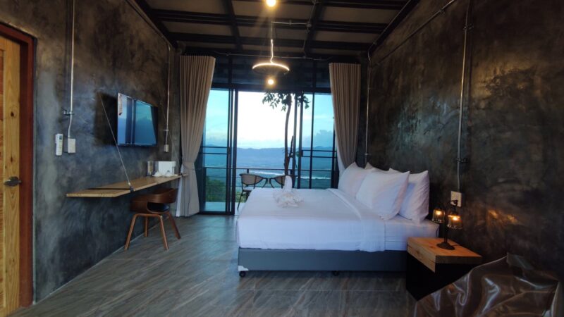 khanlao-viewpoint-room - Follow My Footsteps x Flyhoneystars
